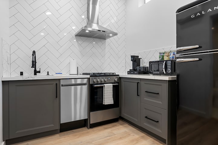 Guest House W/2br 2bath By Dtla  East Los Angeles - Alhambra, CA