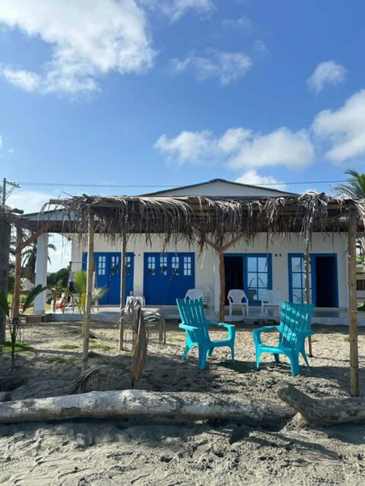 Cabaña En Moñitos Frente Al Mar - Córdoba