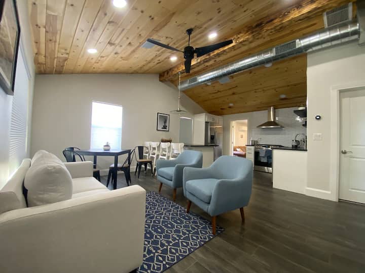 Tucson Cottage - Tucson, AZ