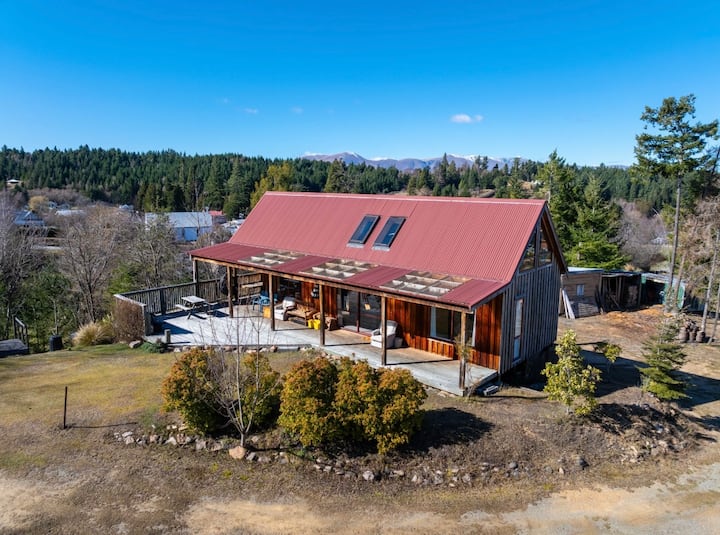 House With Mountain Views - Ranfurly