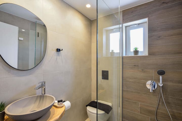 2 Bedrooms Apartment With 2 Bath Shared Pool - ハニア