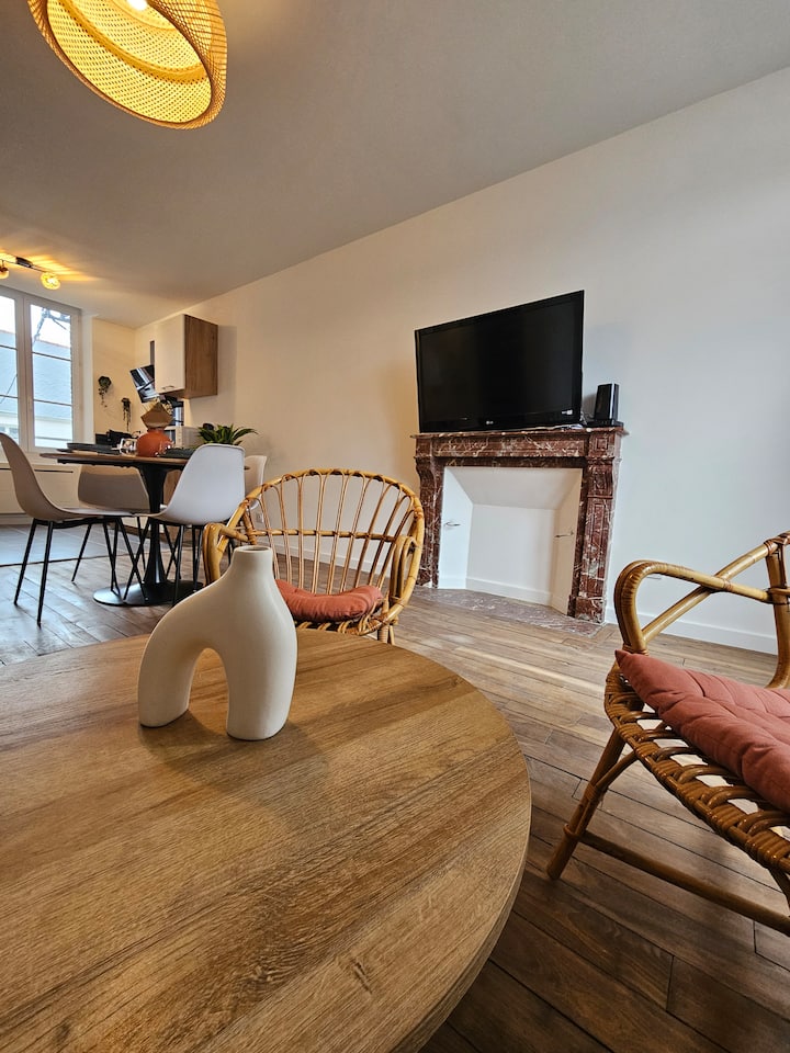 Appartement Chic En Plein Centre - Rohan