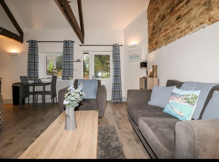 Peaceful Relaxing Location - Looe