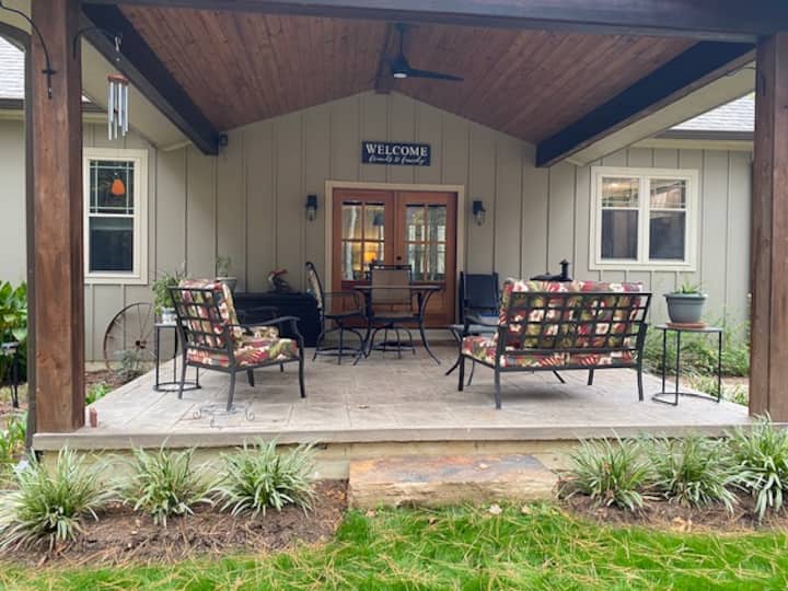 City Hideaway - Hillsborough, NC