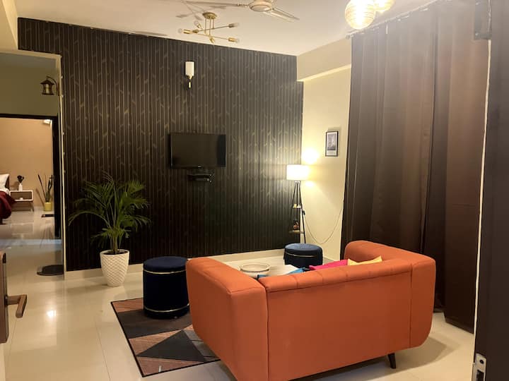 My Midcentury Modern Suite - In Heart Of Varanasi - Varanasi