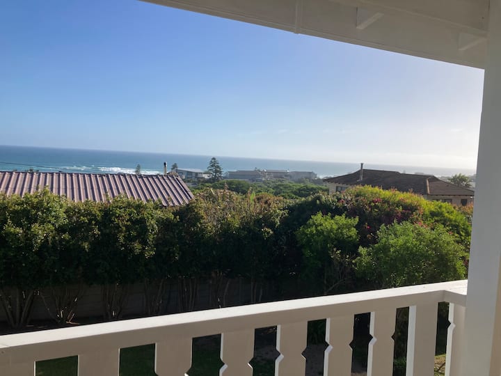 Al-te-bly Beach House At Blue Flag Glentana Beach - Herolds Bay