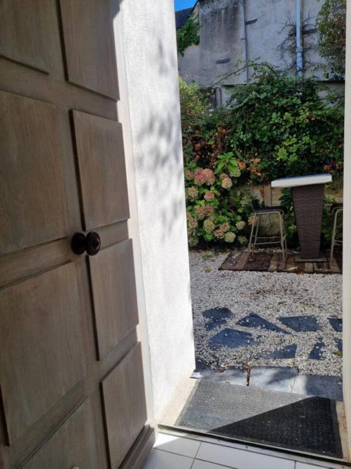 Chambre Entrée Privée Et Terrasse/gare - Angers