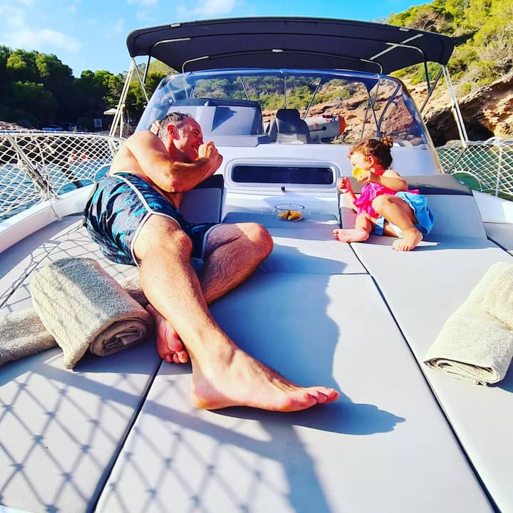 Boat In Valencia - Alcossebre