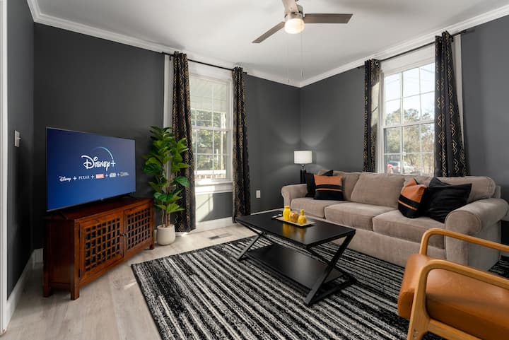 Walkable | Large Downtown Ilm | Cargo District - Wilmington, NC