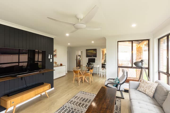 Modern Coastal Home - Bateau Bay - Central Coast
