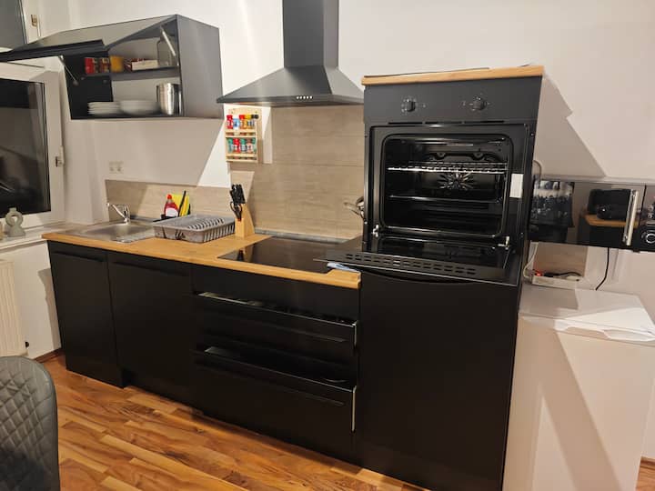 Work And Stay 6-er3 Schlafzimmer - Halver
