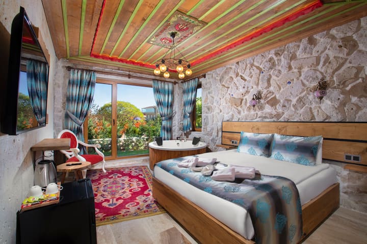 Cappadocia Fiesta Stone-jakuzili Ve Bahçeli Luxury - Turkey
