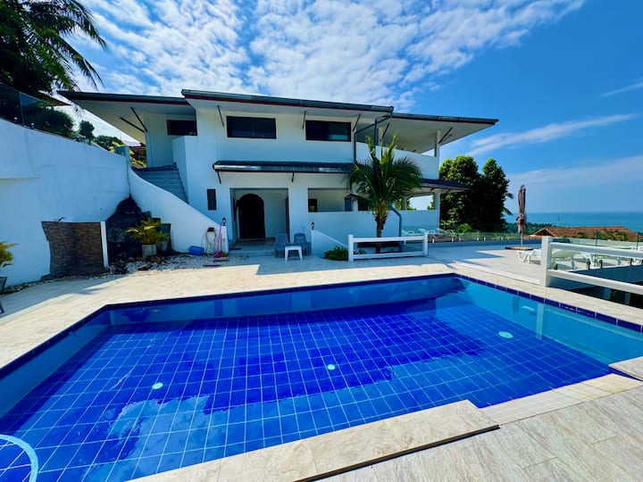 Spacious Middle Floor Retreat In Long Beach - Ko Lanta District