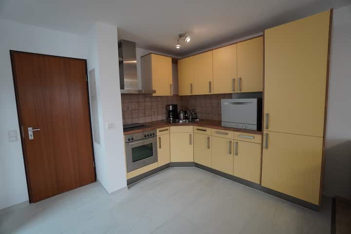 Modern 2.5 Room Apartment For Up To 6 People - Stuttgart