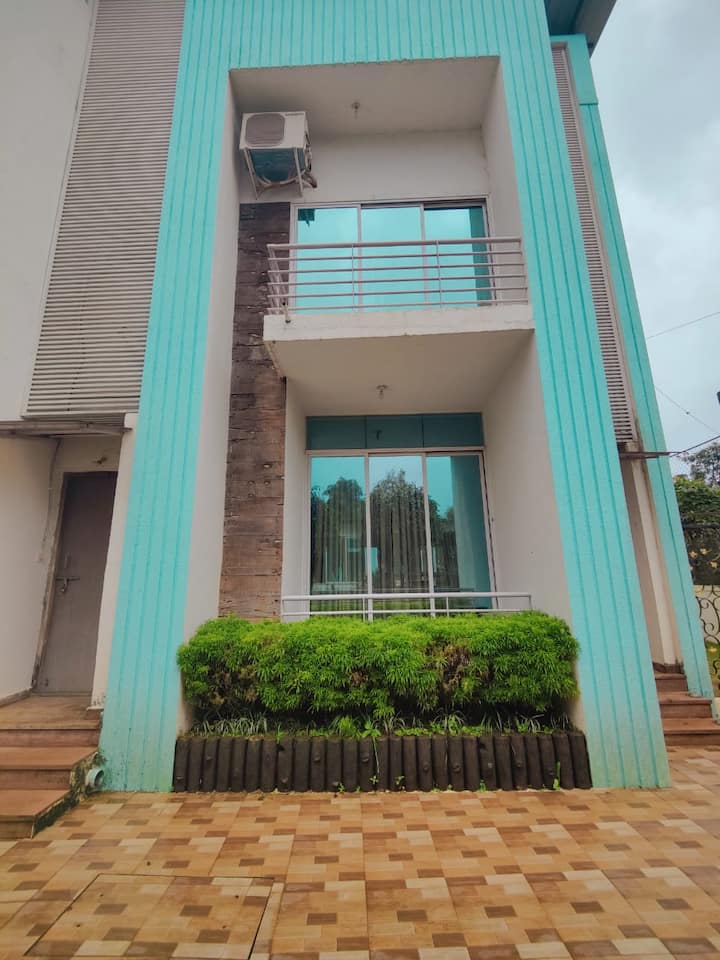Luxury Villas In Tungarli, 5min Walk (With Pool) - Lonavla