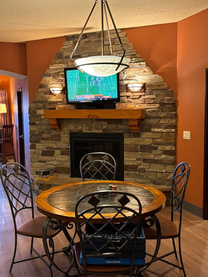 Condo In Wisconsin Dells - Wisconsin Dells, WI