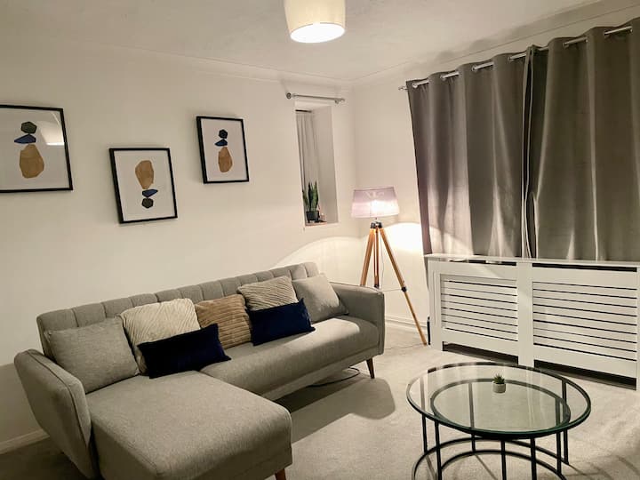 Cosy 2-bedroom Flat In Bromley - 布羅姆利