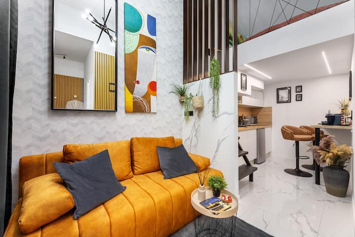 Charming Downtown 41hideout, Free Parking, Ac - Budapest