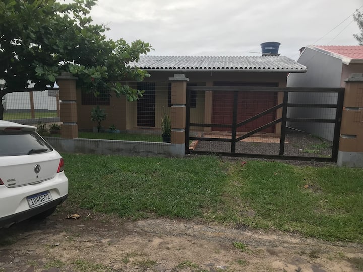 Casa De Verão Em Curumim 
ÓTima  Localização - Arroio do Sal