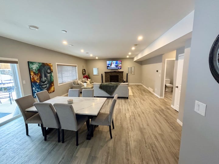 Executive Luxury 5bd 3bth Home - Castlegar