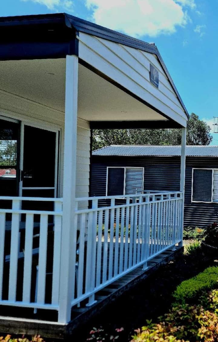 Premium Deluxe Cabin - Mission Beach