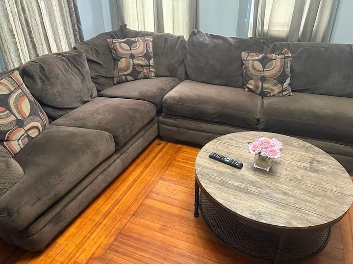 2br/1ba - Apartment West Of Yale - New Haven, CT