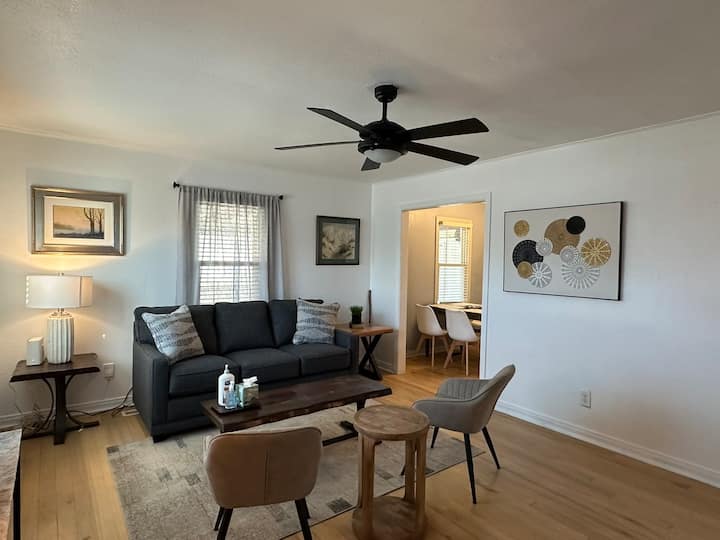 Festive Winter Getaway - Ll1 - Midwest City, OK