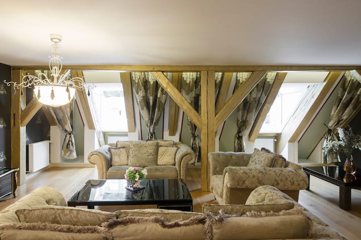 213m² Grand Old Riga Penthouse - Riga