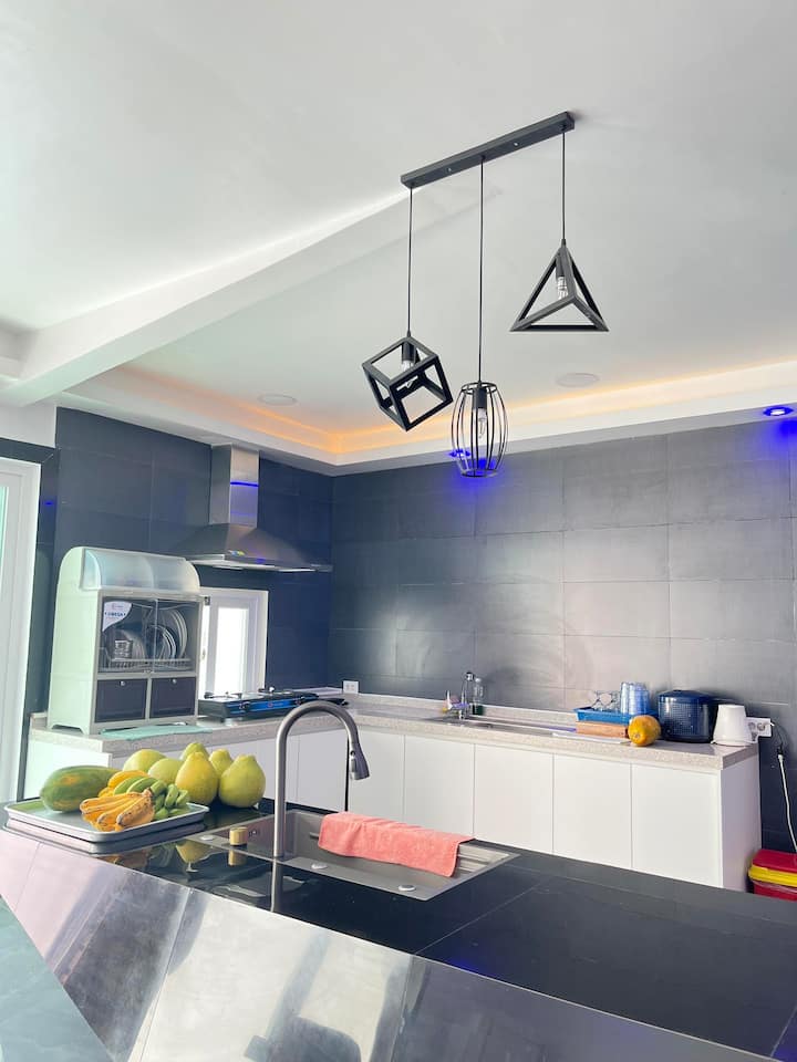 Shiri Hotel Pool Villa 1 - Silang