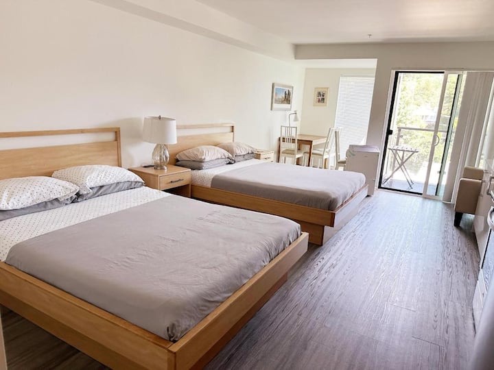 Deluxe Double Studio By Sweetome - Seattle, WA