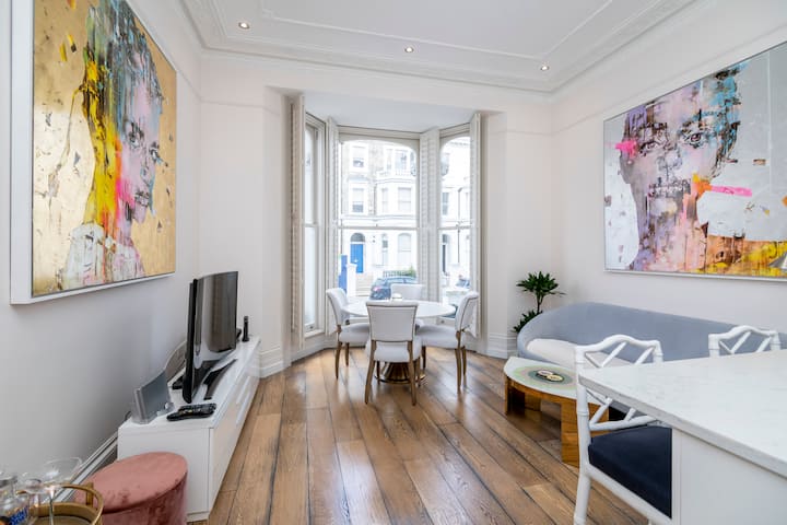 New Listng! Bright 2br Apt, 5min Earl’s Court Tube - Chelsea