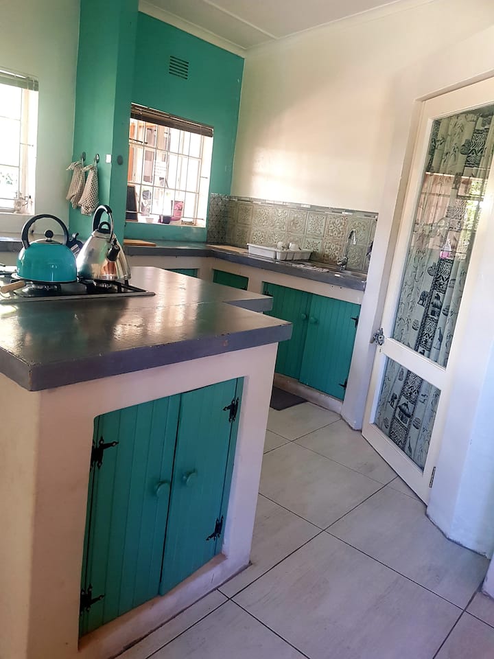 28 Sleeper For Family & Friends - Knysna
