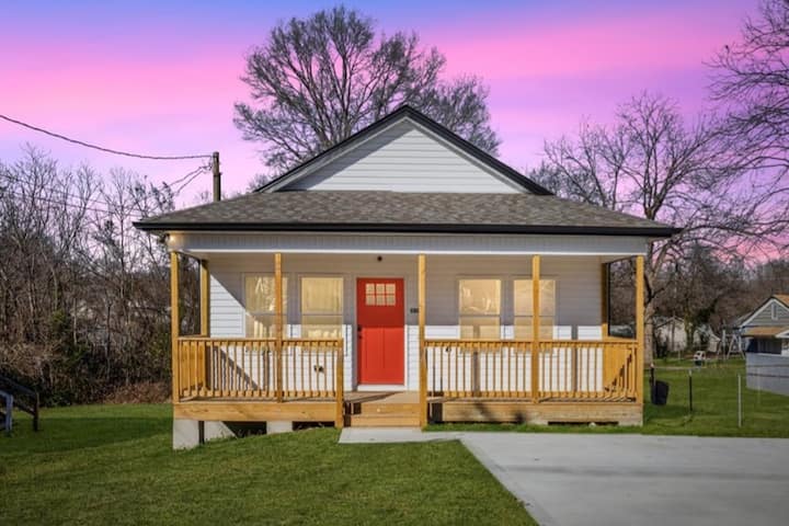 Burlington Farmhouse Charm: Hosts Up To 8 Guests - Elon University, Elon