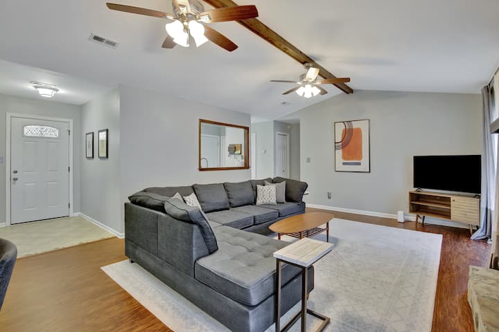 Quaint And Cozy Home In Ptc - Peachtree City, GA