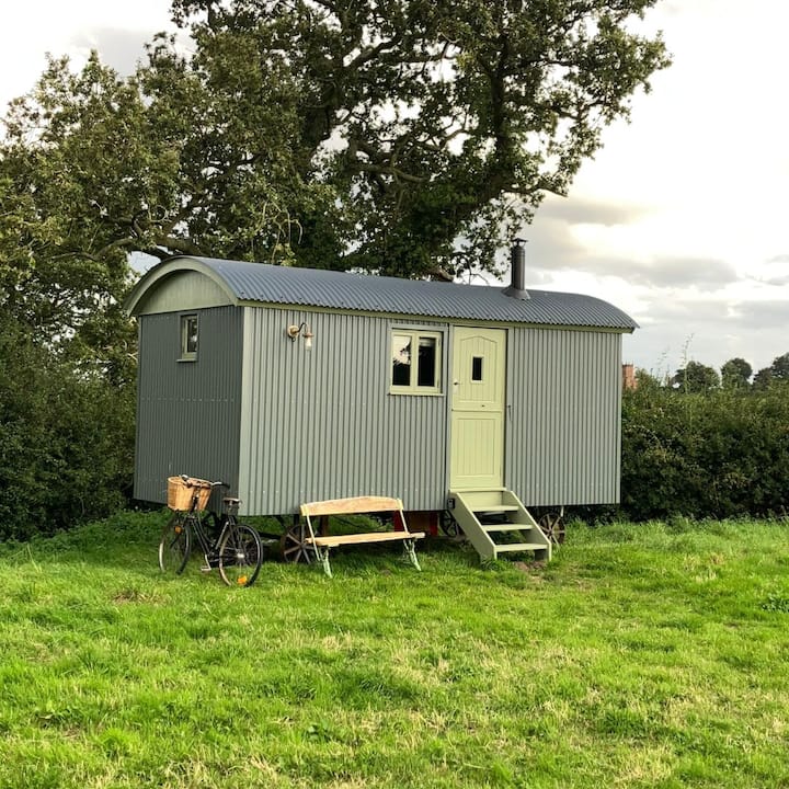 The Rare Retreat - Whitchurch