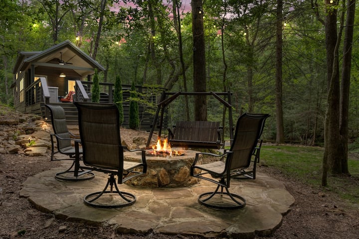 Creekside Hideaway - Peaceful Tiny Home W/ Privacy - Monteagle, TN