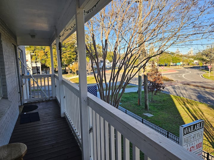 C - 3 Bedroom Apartment, Large Kitchen & Balcony - Mobile