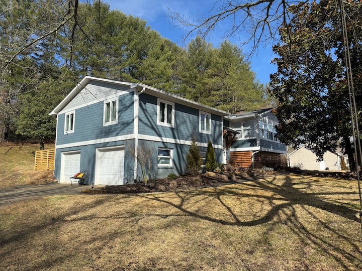 Eastview Escape - Brevard, NC