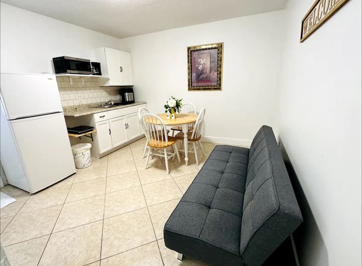 New Centrally Alafaya Aparment. - Orlando