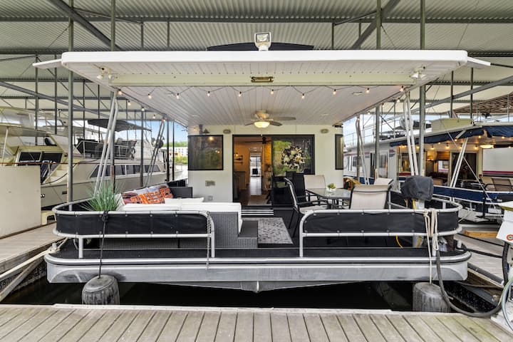 Big Orange Jr. Houseboat At Vol Landing - 