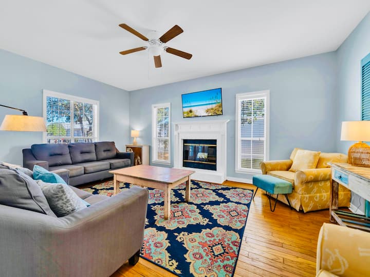 House W/ Private Heated Pool, Short Walk To Beach! - Destin, FL