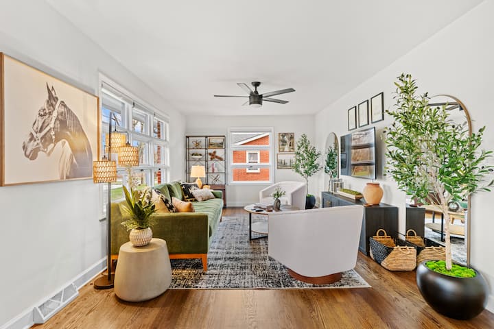 Down The Stretch - Elizabethtown, KY