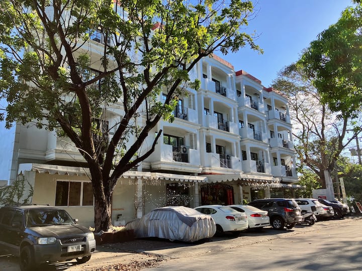 Buena Casa Hotel- Deluxe Room -Sbma - Subic