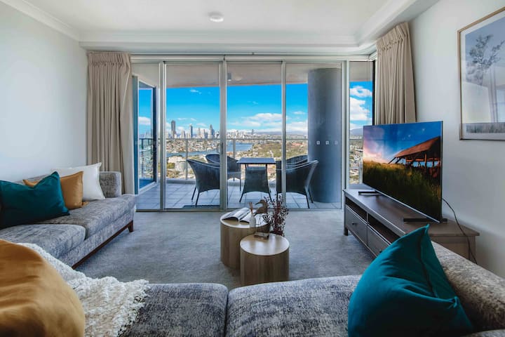 2br Apt With City & Water Views+monthly Retreat - Gold Coast