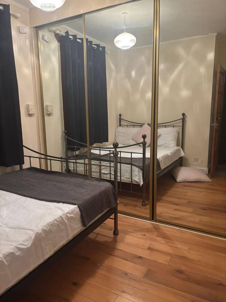 Double Room In A Beautiful House - East Kilbride