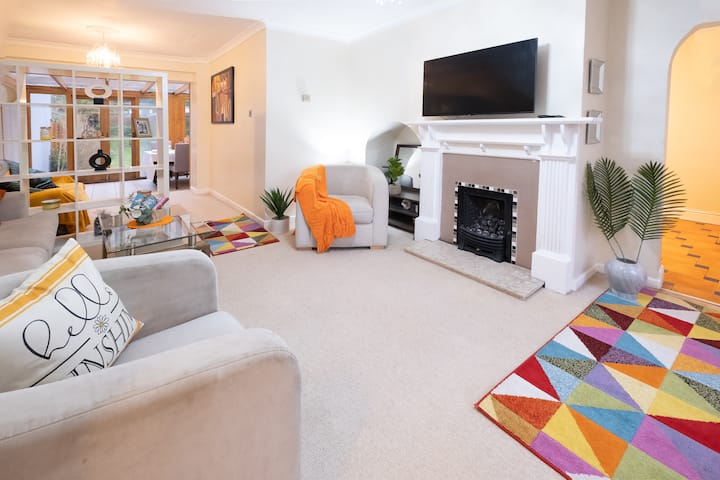 Home Away From Home-pets Welcome - High Wycombe