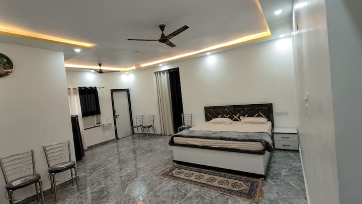 Chaddha Homestay - Varanasi