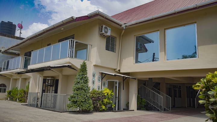 City King Hotel Apartments - Liberia