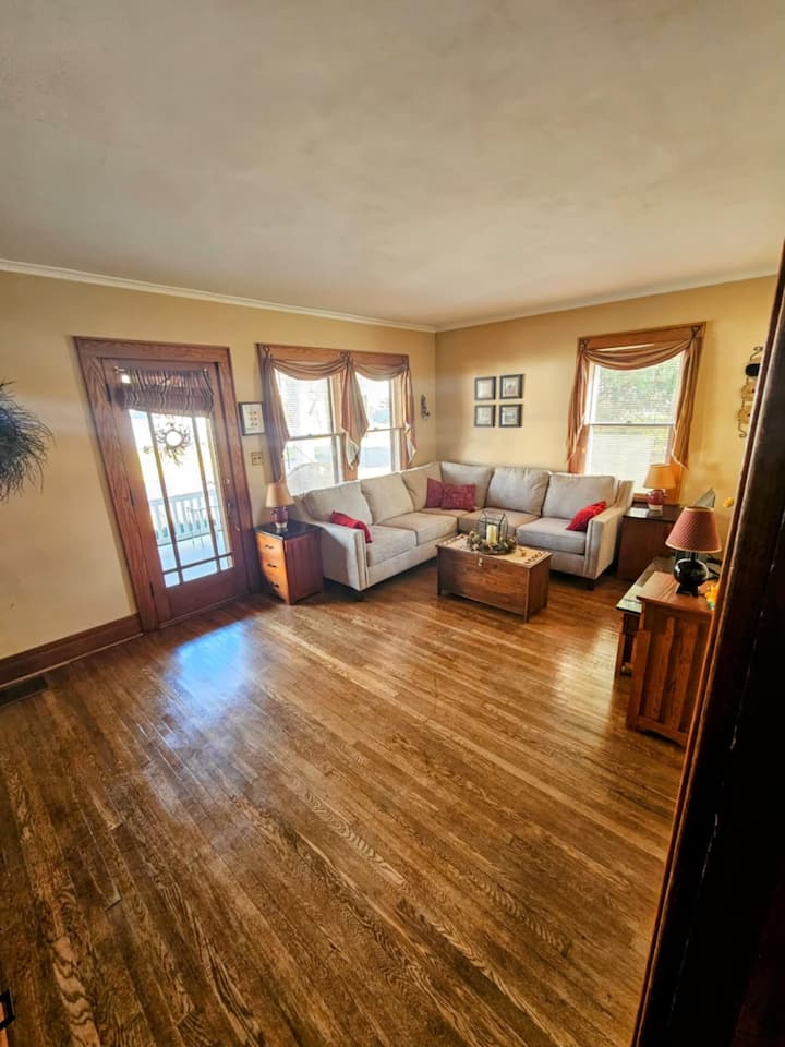 Cozy 1920 Duplex, 2 Bedrooms - Verona, NY