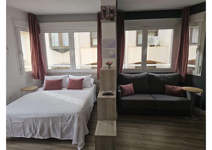 Situé Dans Le Centre D'alicante - Alicante
